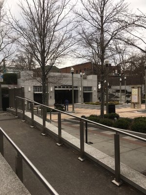 MARTA - DECATUR STATION - Updated November 2024 - 15 Photos - 400 ...