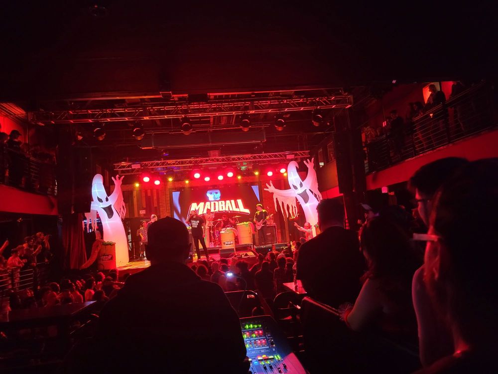 REVOLUTION LIVE - Updated January 2026 - 381 Photos & 213 Reviews - 100 ...