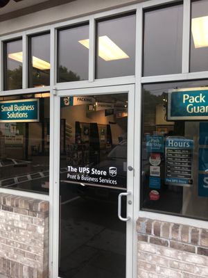 THE UPS STORE - Updated January 2025 - 26 Photos & 27 Reviews - 494 ...