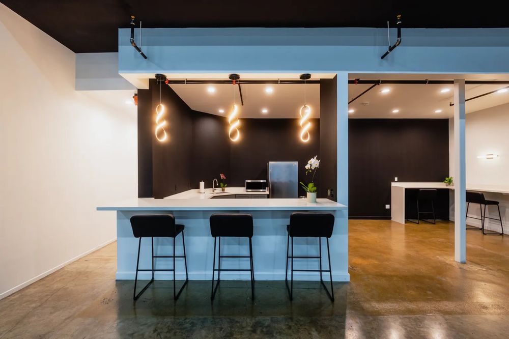 QUIXOTE STUDIOS - WEST HOLLYWOOD STAGE 5 - 1001 N Poinsettia Pl, West ...