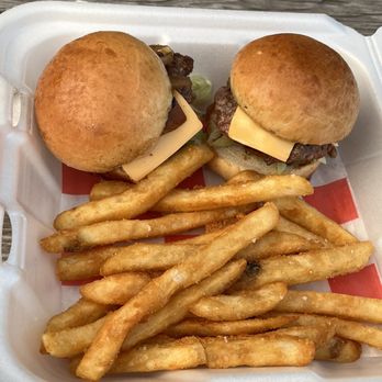 TIMS GOURMET SLIDERS - Updated October 2025 - 40 Photos - Redford ...