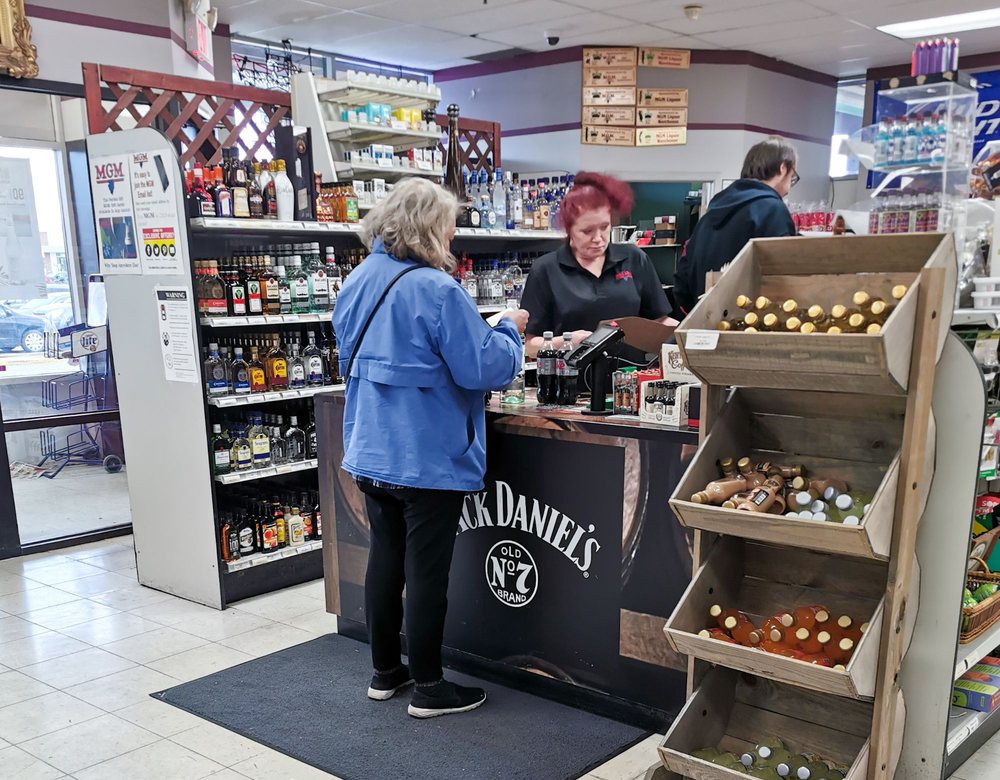 MGM LIQUOR WAREHOUSE - Updated May 2026 - 629 W 98th St, Bloomington ...