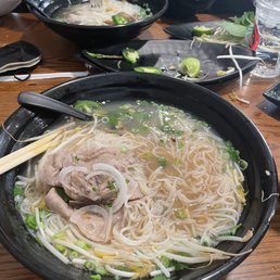 PHO KING - Updated November 2025 - 33 Photos - 50 Reviews - 1627 E Main ...