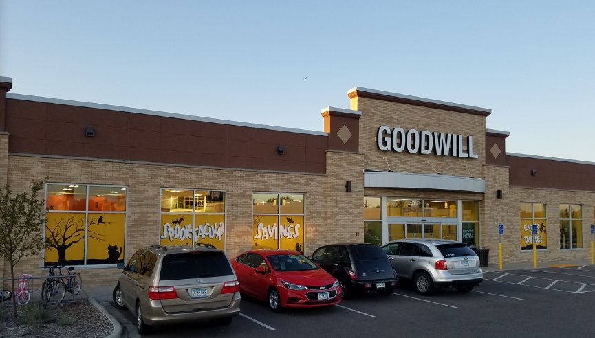 GOODWILL - CHASKA - Updated August 2024 - 310 Pioneer Trl, Chaska ...