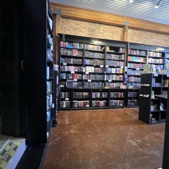 THE PLOT TWIST - Updated December 2025 - 57 Photos & 14 Reviews - 227 W Oak St, Denton, Texas ...