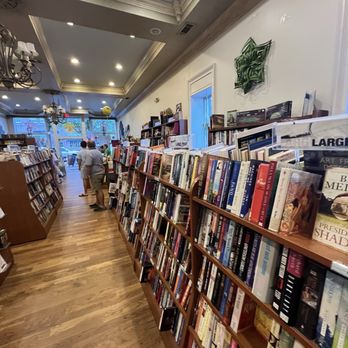LIBERTY BOOKS - Updated August 2025 - 33 Photos & 37 Reviews - 176 W ...