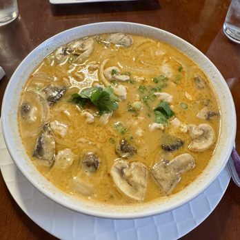 THAI SQUARE - SPRINGFIELD - Updated December 2025 - 29 Photos & 23 ...