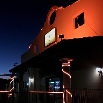 DOG RUN SALOON - Updated January 2026 - 20 Photos & 32 Reviews - 320 W ...