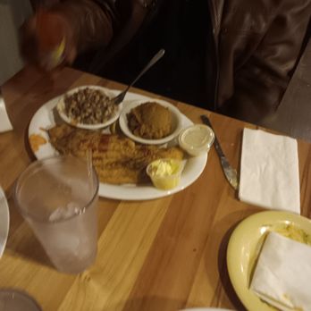 DIXIE KITCHEN AND BAIT SHOP - Updated December 2025 - 262 Photos & 377 ...