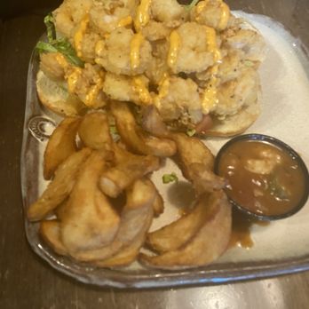 FLYING FISH TAPHOUSE - Updated November 2024 - 183 Photos & 170 Reviews ...