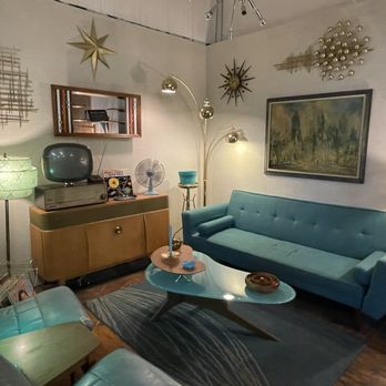 MEMORY DEN ANTIQUE MALL - Updated August 2024 - 127 Photos & 31 Reviews ...