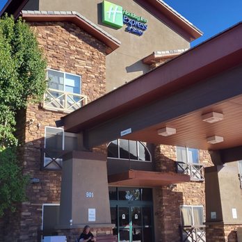 HOLIDAY INN EXPRESS & SUITES TEHACHAPI HWY 58/MILL ST - Updated ...