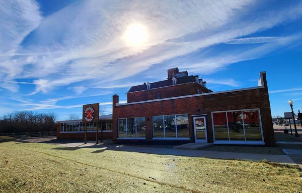 CROOKED HANDLE BREWING PIQUA - Updated November 2024 - 31 Photos & 22 ...