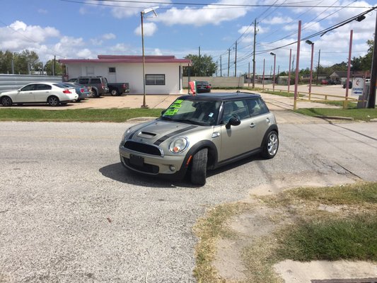 AUTO 4 LESS - Updated December 2025 - 15 Photos & 36 Reviews - 4937 ...