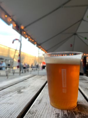 TROPHY BREWING CO - Updated December 2024 - 104 Photos & 83 Reviews ...