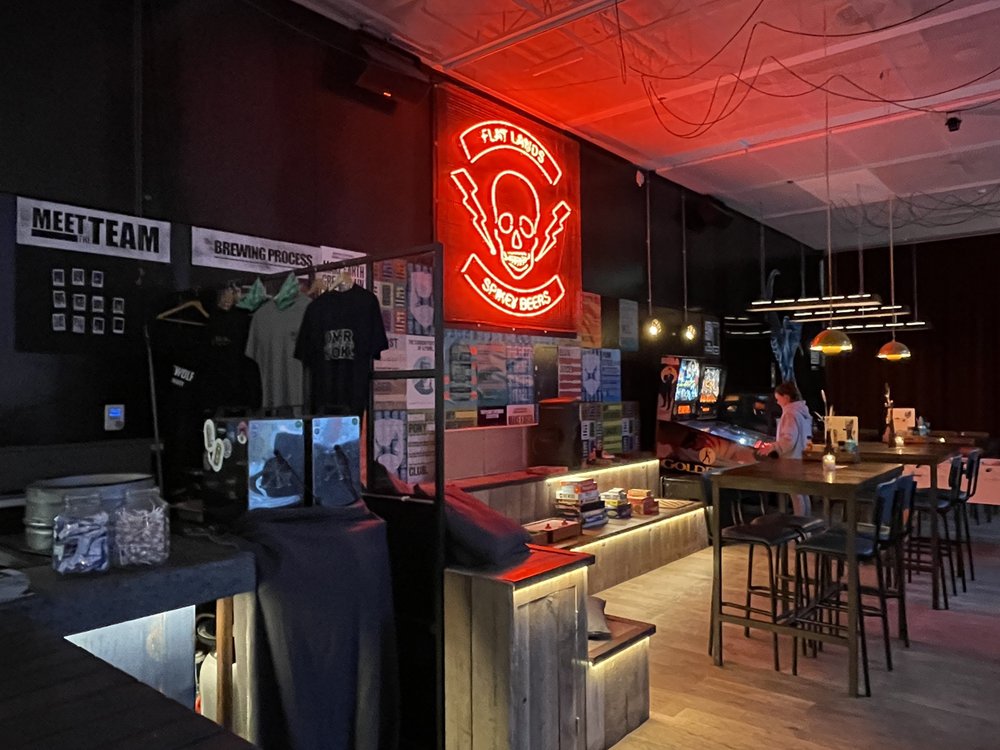 BREWDOG OUTPOST ROTTERDAM - Updated November 2024 - Halvemaanpassage 1 ...