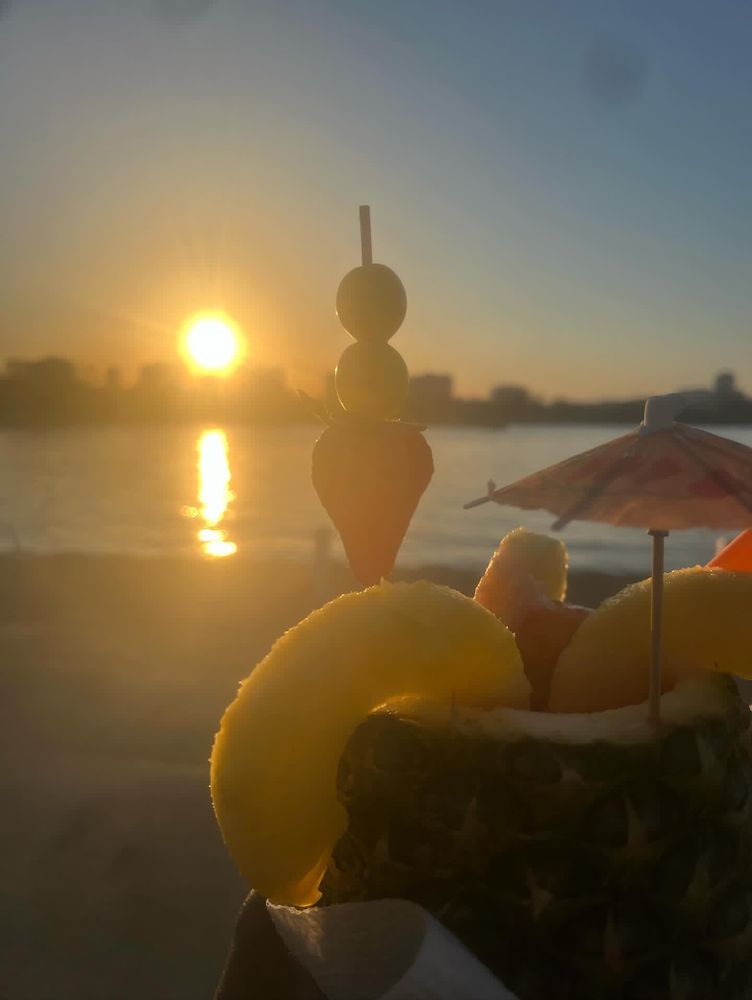 FANAY EATS - Updated September 2024 - 20 Photos - 31st St Beach ...