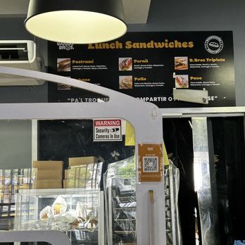 BAKERS BROS - Updated January 2026 - 52 Photos & 14 Reviews - Avenida ...