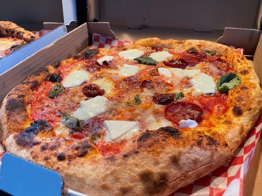 MOCCIONE PIZZA - Updated March 2025 - 18 Photos & 11 Reviews - 380 Rue ...