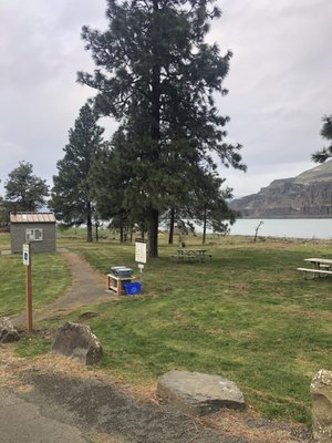 MAYER STATE PARK - 14 Photos - 5855 Rowena River Rd, Rowena, Oregon ...