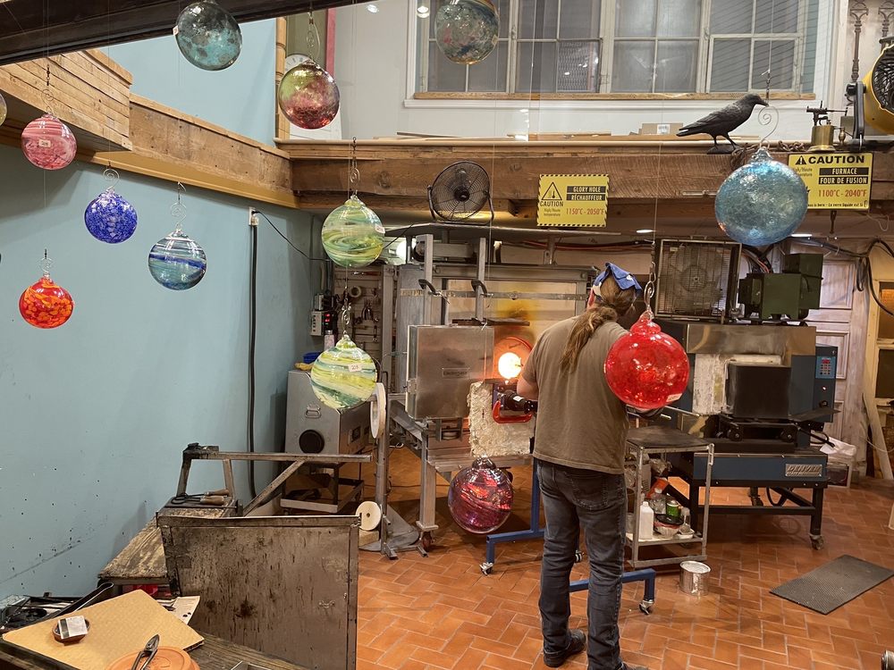 LES TROIS CORBEAUX - Updated October 2025 - 27 Photos - 42 Côte de la ...