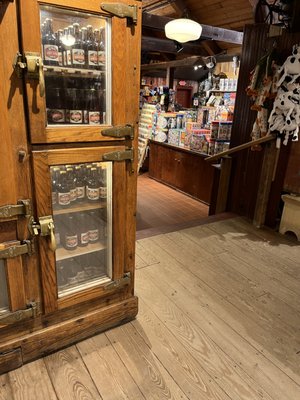 THE VERMONT COUNTRY STORE - Updated May 2025 - 158 Photos & 107 Reviews ...