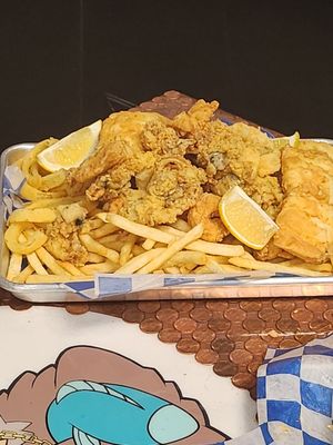 CRAZY BUZZY’S ROAST BEEF & SEAFOOD - Updated December 2025 - 24 Photos ...