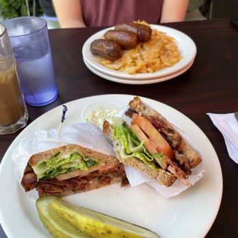 CAFE 82 - Updated October 2024 - 80 Photos & 198 Reviews - 2282 ...