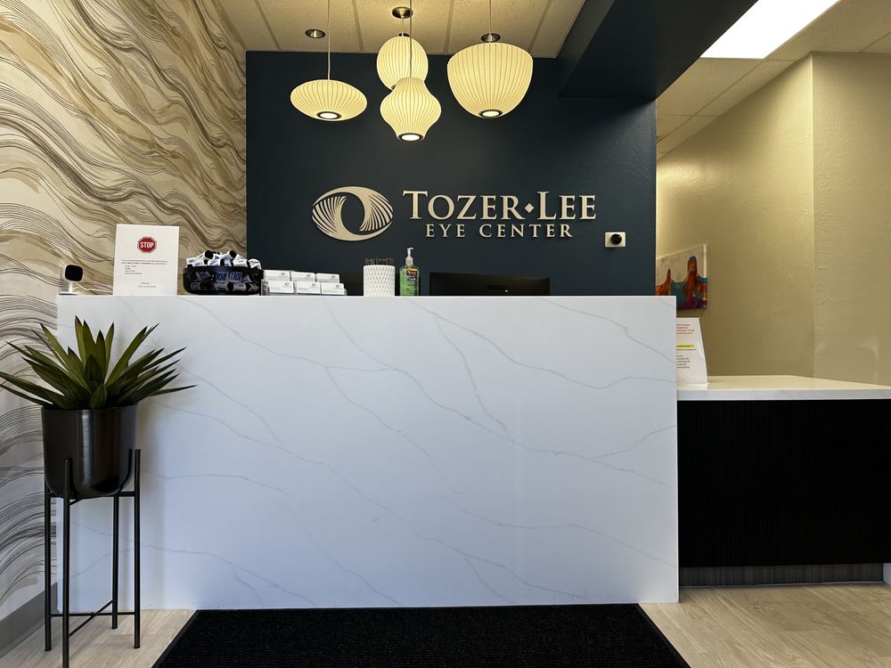 TOZER LEE EYE CENTER - Updated December 2025 - 1830 S Alma School Rd ...