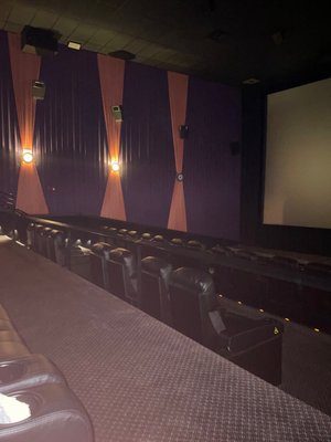 MARCUS CEDAR RAPIDS CINEMA - Updated July 2025 - 16 Photos & 76 Reviews ...
