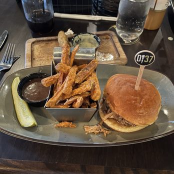 DISTRICT 37 KITCHEN & TAPHOUSE - Updated July 2025 - 164 Photos & 97 ...