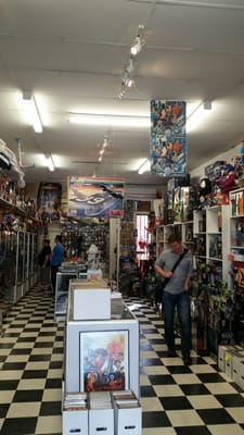 LOBOS COLLECTABLES - Updated July 2025 - 310 St Georges Rd, Melbourne ...