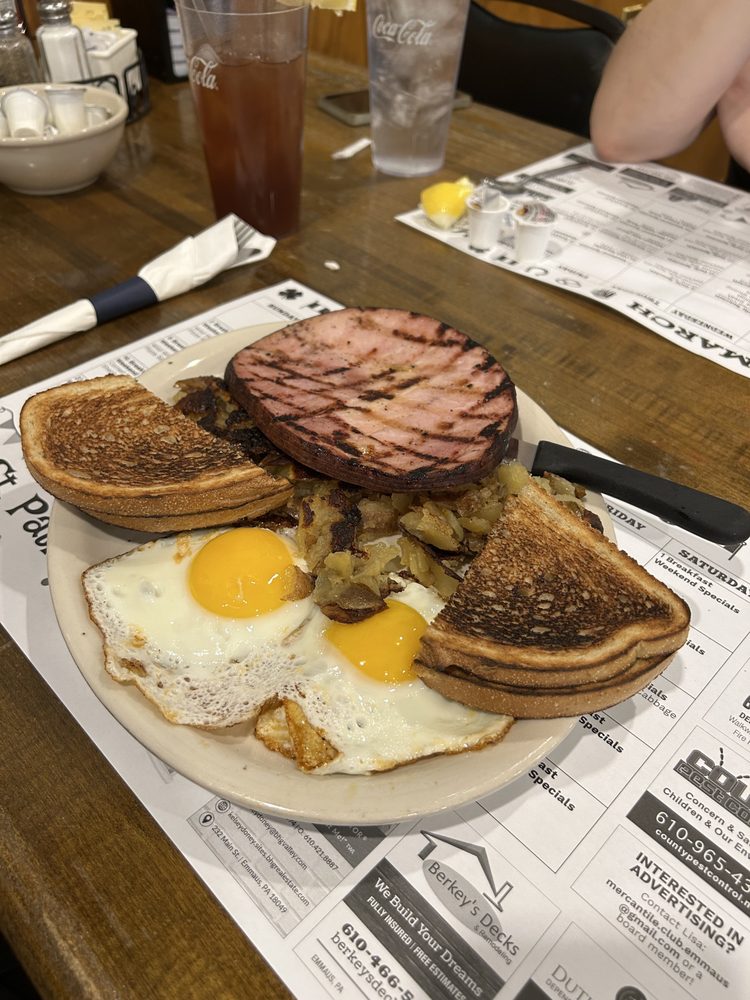 MERCANTILE CLUB - Updated January 2026 - 14 Reviews - 427 Railroad St ...