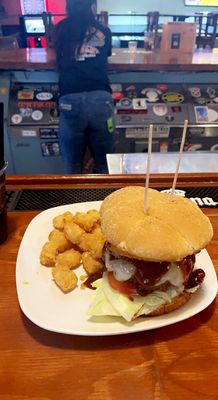 KNUCKLEHEAD TAVERN - Updated July 2025 - 29 Photos & 11 Reviews - 2627 ...