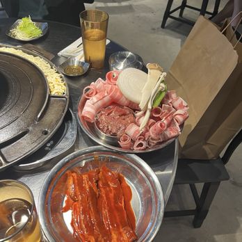 MR PIG KOREAN BBQ - Updated December 2024 - 108 Photos & 70 Reviews ...