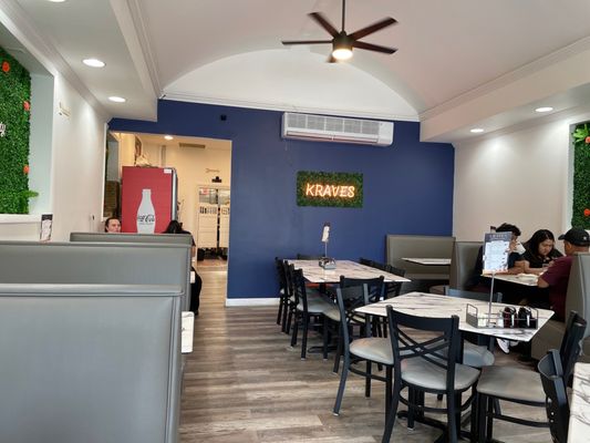 KRAVES PIZZA & RESTAURANT - 38 Photos & 23 Reviews - 28 Diamond Spring ...