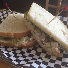 FIORI’S BUTCHER SHOPPE & DELI - Updated August 2024 - 107 Photos & 263 ...