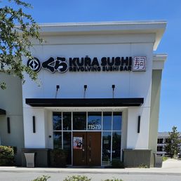 KURA REVOLVING SUSHI BAR - Updated January 2025 - 1230 Photos & 451 ...