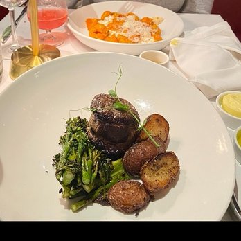 VIA VITE - Updated October 2025 - 940 Photos & 809 Reviews - 520 Vine ...