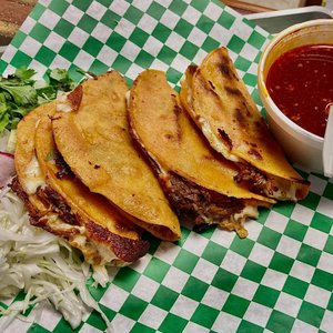 TRES BETOS TAQUERIA - 141 Photos & 108 Reviews - 2418 NE 28th St, Fort ...