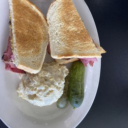 DELI NEWS FRISCO - Updated December 2025 - 359 Photos & 344 Reviews ...