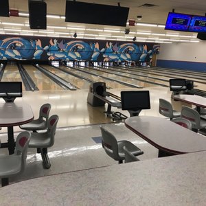 BERKS LANES - Updated August 2025 - 24 Photos & 28 Reviews - 3190 ...