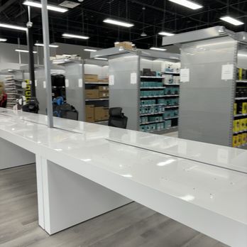 CANADA COMPUTERS & ELECTRONICS - Updated December 2025 - 11 Photos & 18 ...