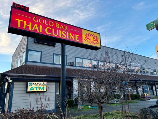 GOLD BAR THAI CUISINE - Updated January 2025 - 41 Photos & 51 Reviews ...