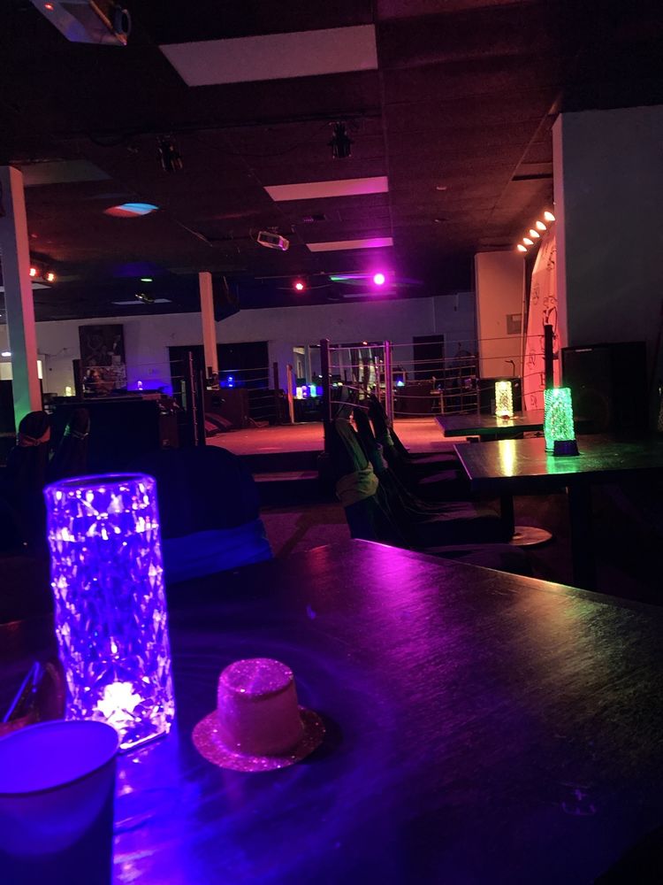 ROYAL ESQUIRE CLUB - Updated January 2026 - 5016 Rainier Ave S, Seattle ...