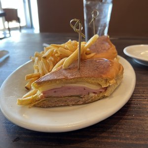 LA ESQUINA DEL LECHÓN - 710 Photos & 408 Reviews - 8601 NW 58th St ...