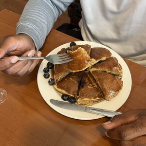 RISE AND GRIND CAFE AND DINER - Updated July 2025 - 10 Reviews - 4165 ...