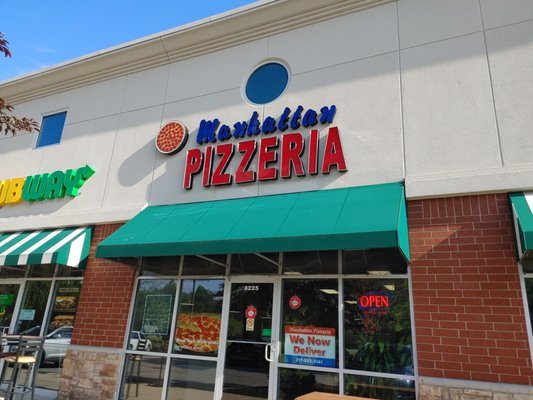 MANHATTAN PIZZERIA - Updated June 2025 - 113 Photos & 127 Reviews ...