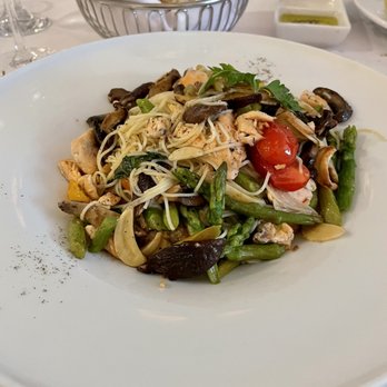 THE CHEF’S TABLE - LYNBROOK - Updated October 2024 - 41 Photos & 61 ...