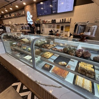 MOKA & CO - Updated January 2026 - 285 Photos & 80 Reviews - 28-54 ...